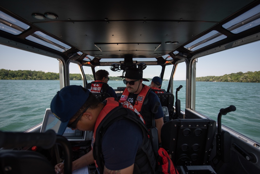 DVIDS - Images - Coast Guard Station Niagara patrols Niagara River ...