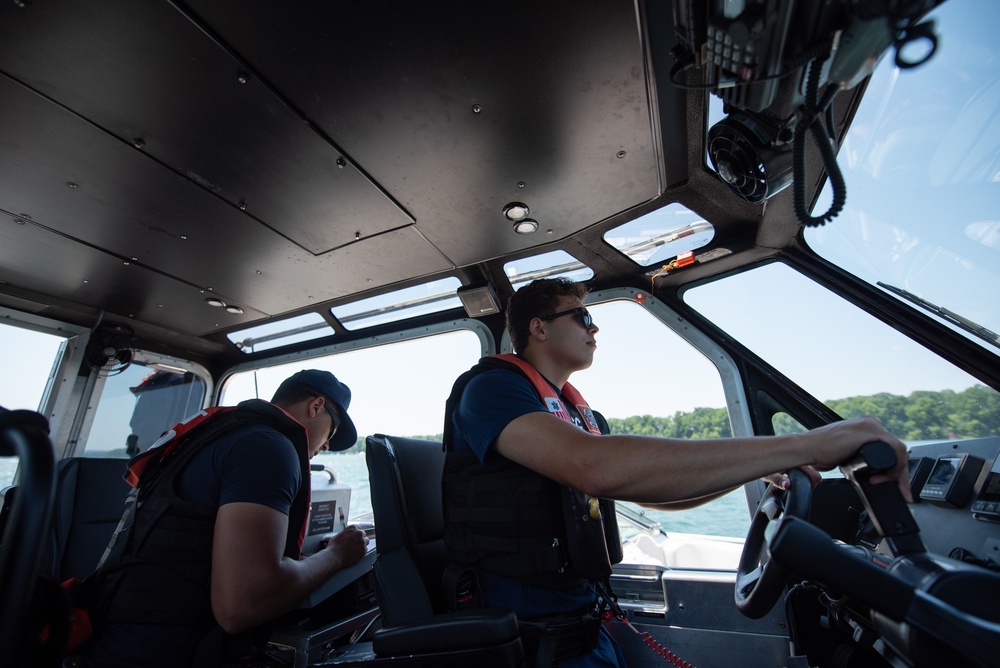 DVIDS - Images - Coast Guard Station Niagara patrols Niagara River ...