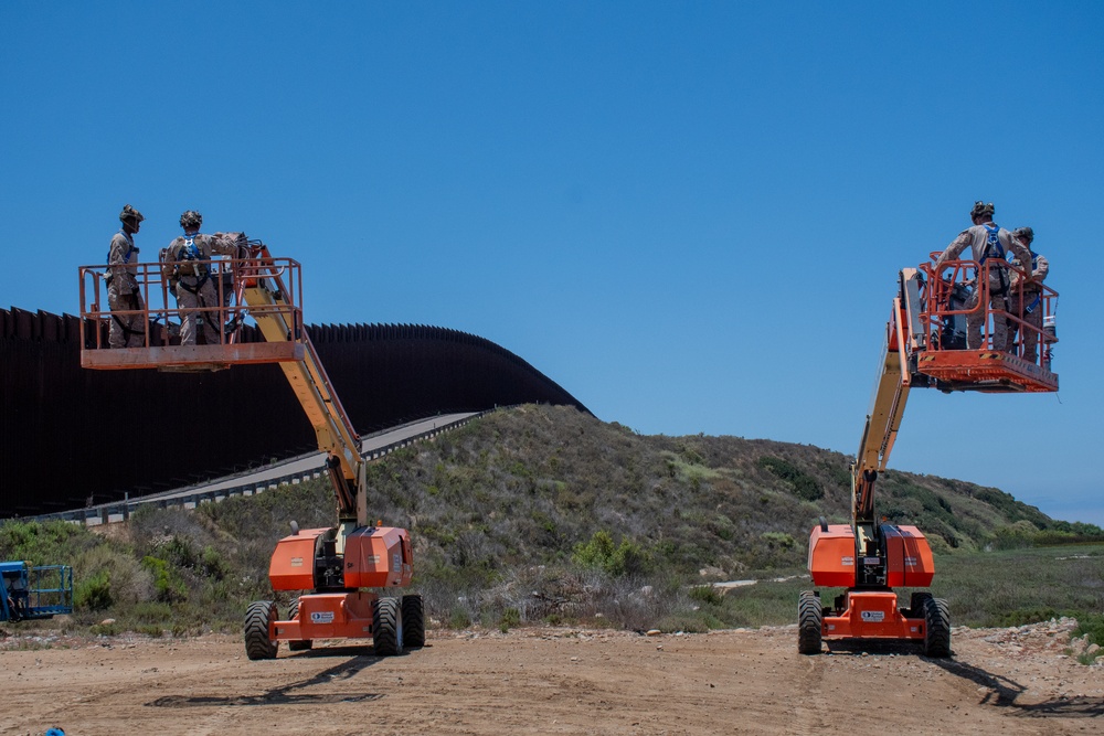 DVIDS - Images - U.S. Marines conduct mobile elevated work platform ...