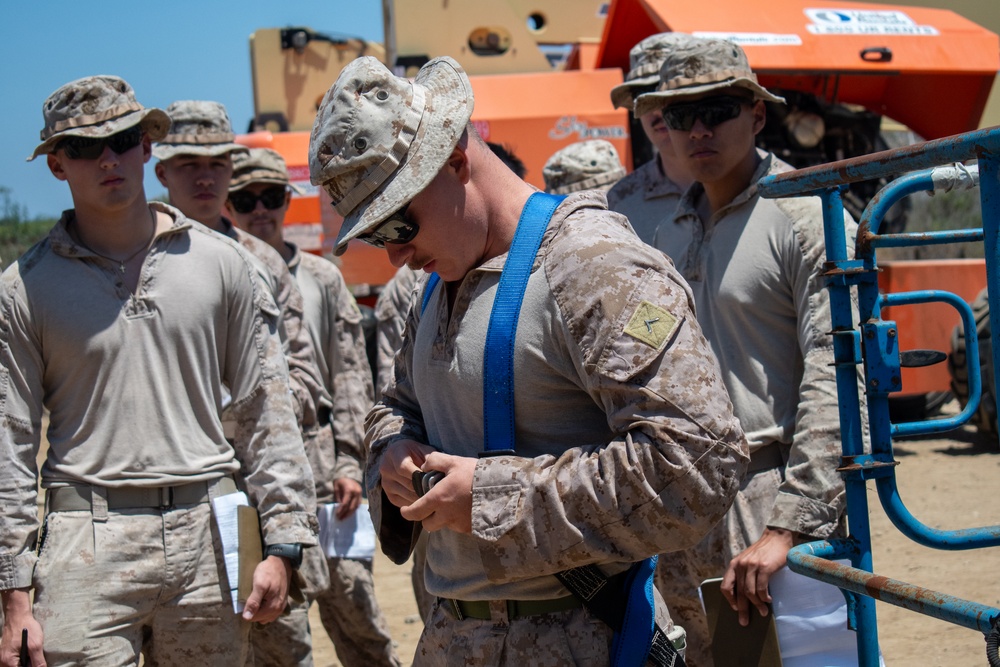 DVIDS - Images - U.S. Marines conduct mobile elevated work platform ...