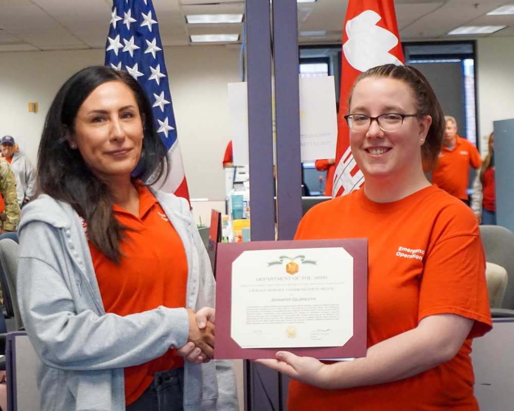 DVIDS - Images - USACE employee receives Civilian Service Commendation ...