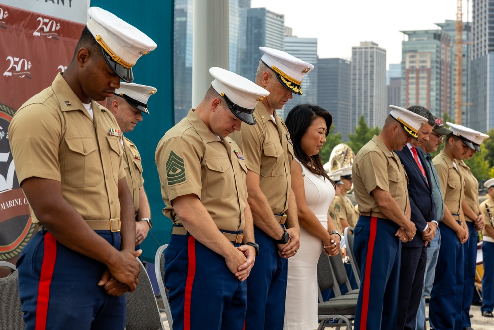 DVIDS - Images - Marine Week Chicago 2025: Closing Ceremony [Image 4 of 6]