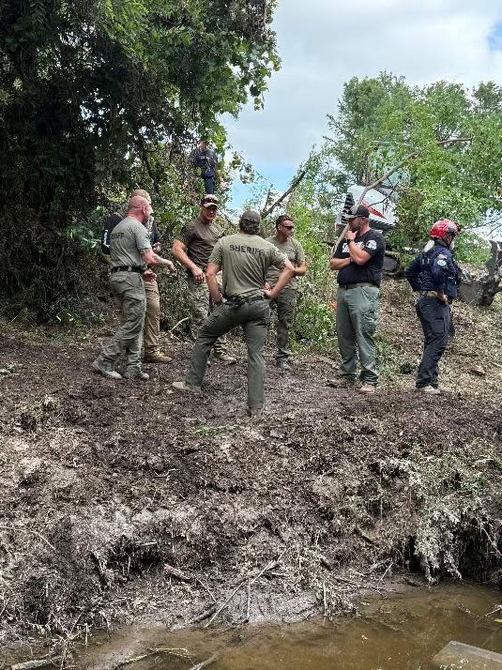 DVIDS - Images - U.S Army Lt. Emily Ake along with local residents and ...