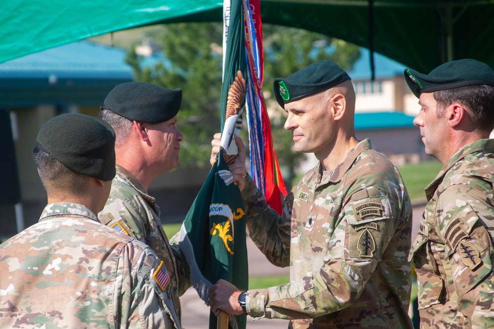 DVIDS - Images - 3rd Battalion, 10th Special Forces Group (Airborne) Change of Command [Image 2 ...