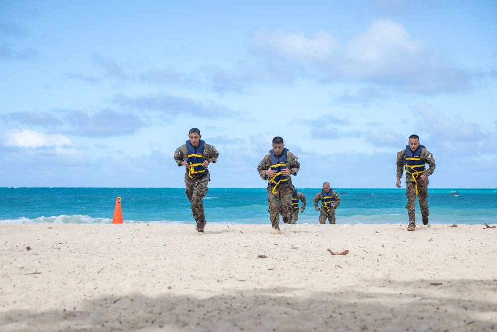 DVIDS - Images - USARPAC BSC 2025- Zodiac Boat Relay [Image 11 of 15]