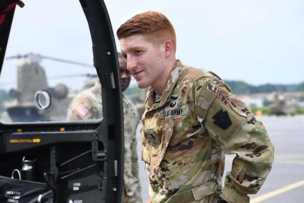 DVIDS - Images - 109th MPAD fly in a UH-Black Hawk [Image 6 of 46]