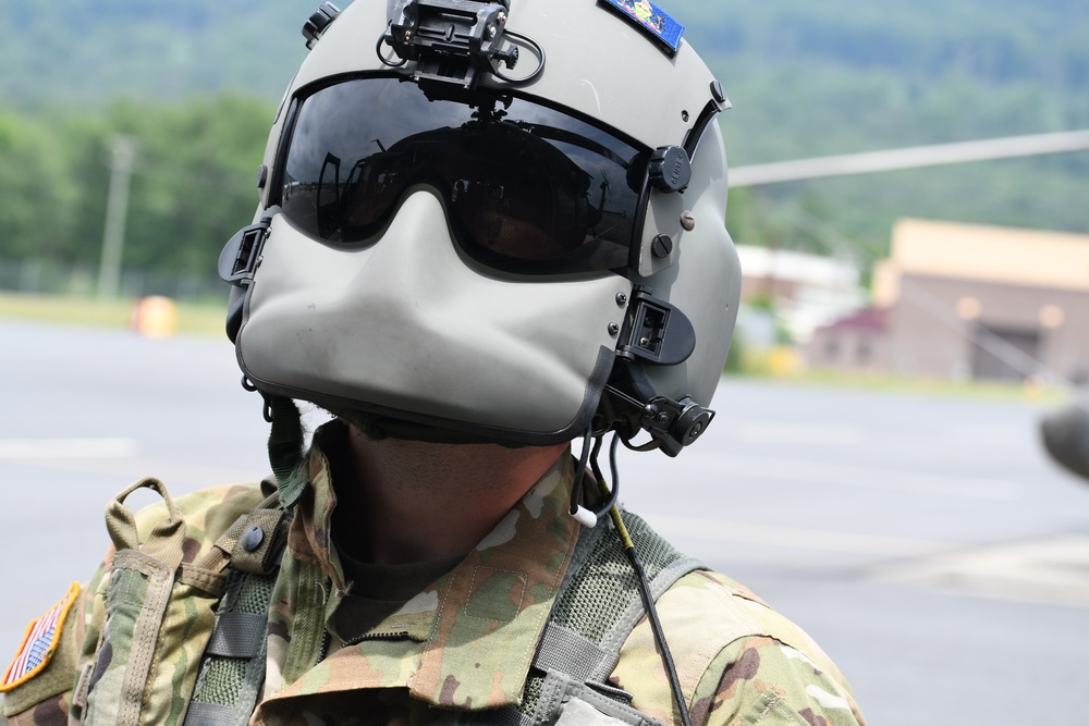 DVIDS - Images - 109th MPAD fly in a UH-Black Hawk [Image 20 of 46]