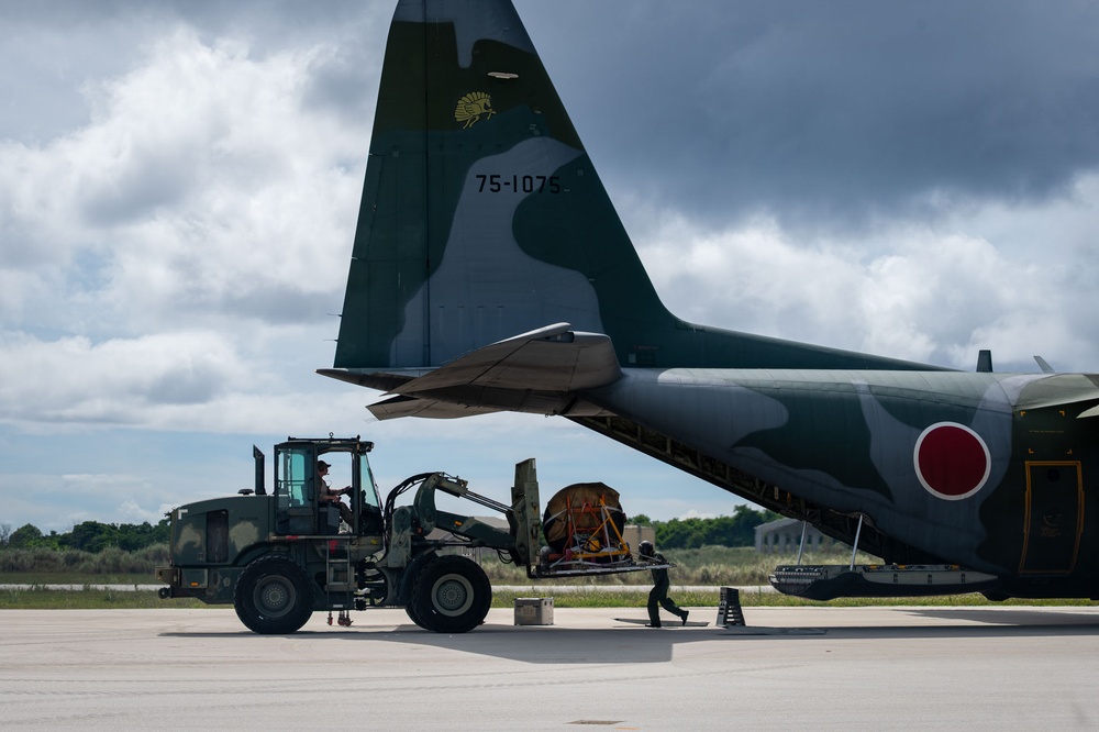 DVIDS - Images - Japan Air Self-Defense Force aircrew conduct austere ...