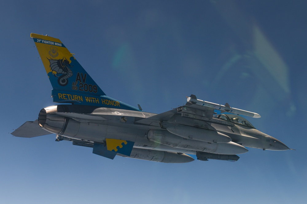 DVIDS - Images - 31st OG commander flies an F-16 [Image 4 of 8]