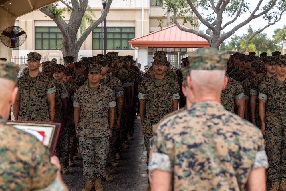 DVIDS - Images - Commandant, Gen. Eric M. Smith visits MARCENT ...