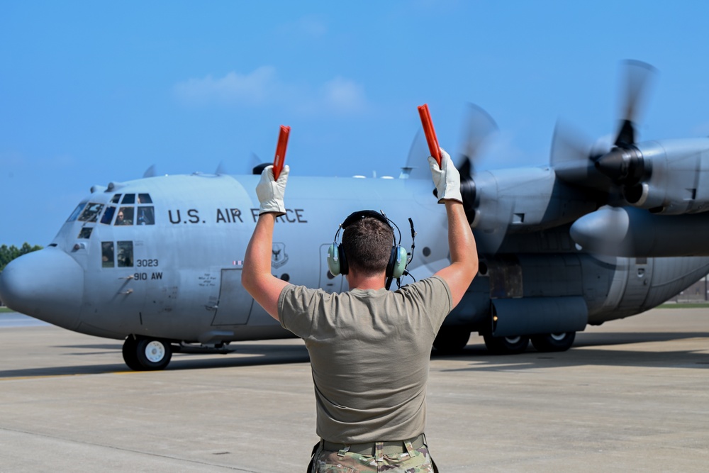 DVIDS - Images - IDLC25: Cadre hone in-flight security [Image 4 of 13]