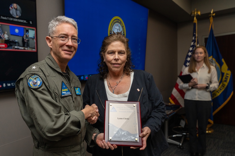 DVIDS - Images - NAWCWD inducts 18 into Fellows Program [Image 3 of 7]