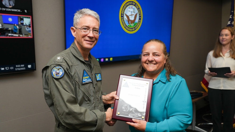 DVIDS - Images - NAWCWD inducts 18 into Fellows Program [Image 5 of 7]