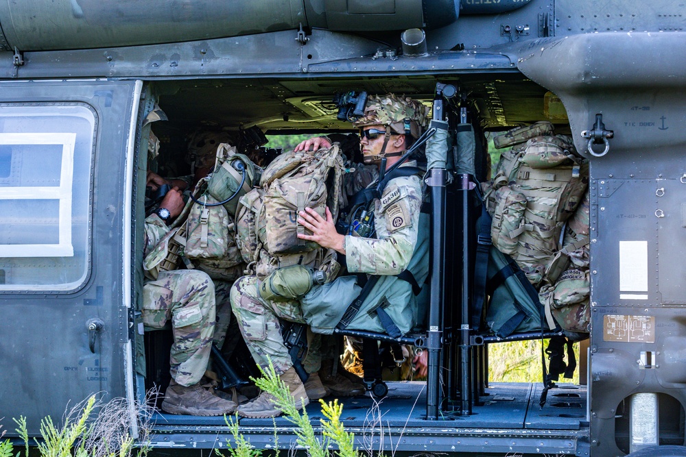 DVIDS - Images - Devil Avalanche - Paratroopers aboard aircraft [Image 4 of 10]