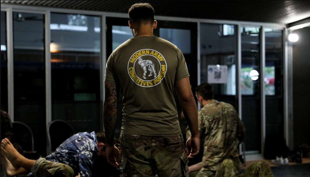 DVIDS - Images - 8th Military Police Brigade Combatives [Image 3 of 9]