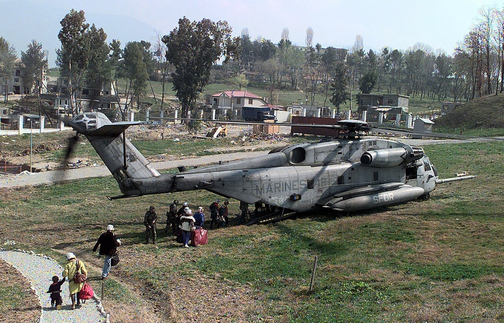 DVIDS - Images - Americans board a U.S. Marine Corps CH-53 Super ...