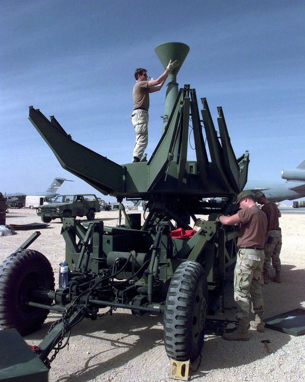 DVIDS - Images - U.S. Air Force personnel set up a 20 foot Quick ...