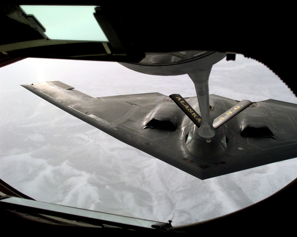 DVIDS - Images - B-2A Spirit bomber and a KC-135R Stratotanker ...