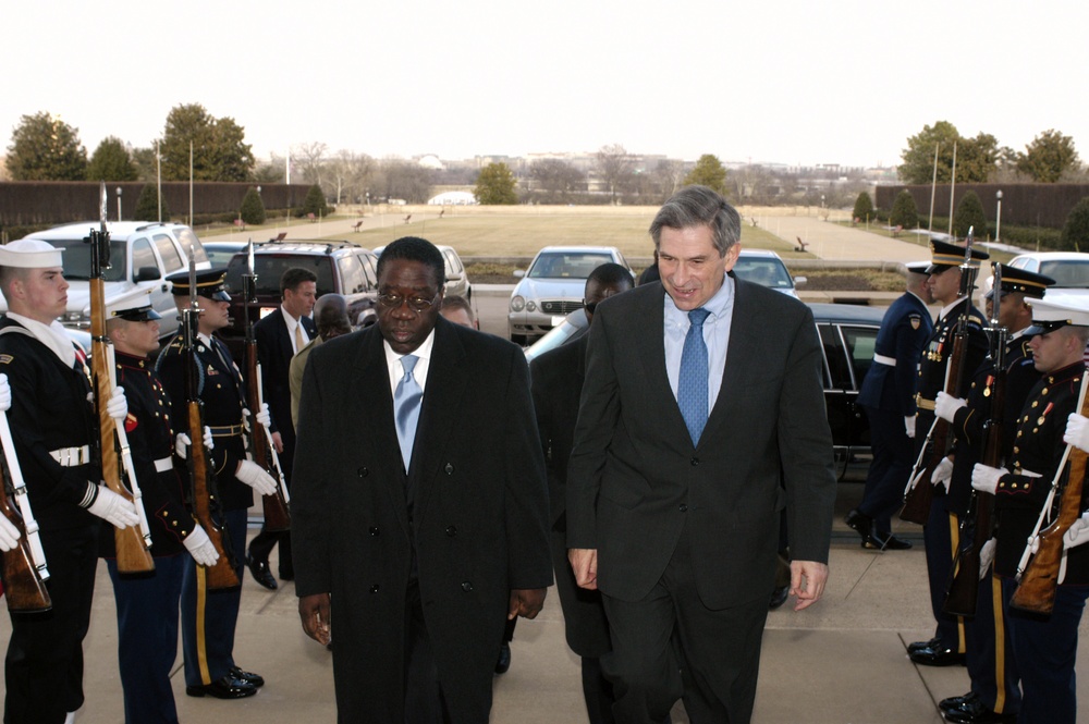 DVIDS - Images - Deputy Secretary Wolfowitz escorts Liberian Chairman ...