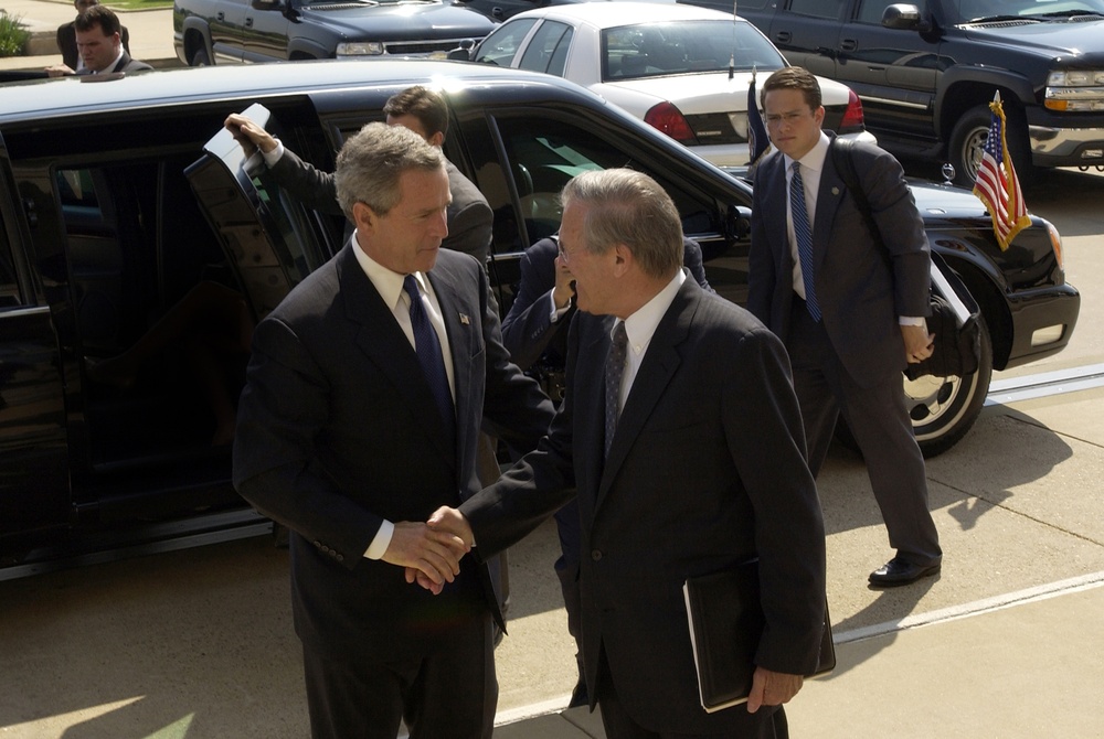 DVIDS - Images - Secretary Rumsfeld welcomes President George W. Bush ...