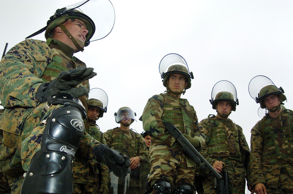 DVIDS - Images - Capt. Raymond Lopes instructs his Marines on how to ...