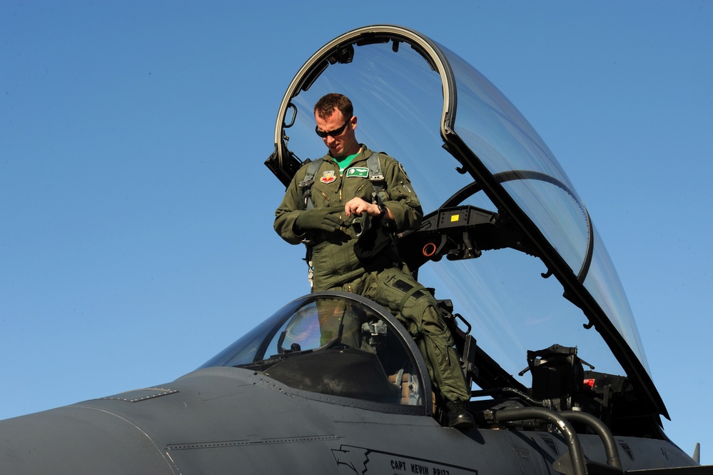 DVIDS - Images - Capt. James Scheideman prepares to exit his jet.