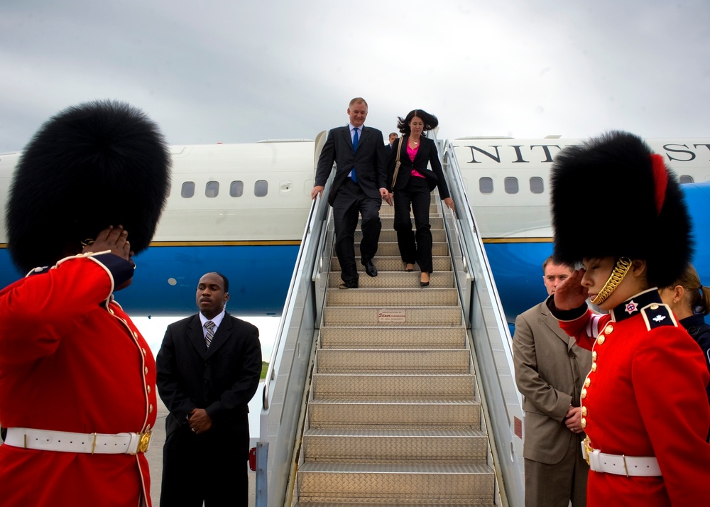 DVIDS - Images - Deputy Secretary Lynn and his wife Mary Murphy arrive ...