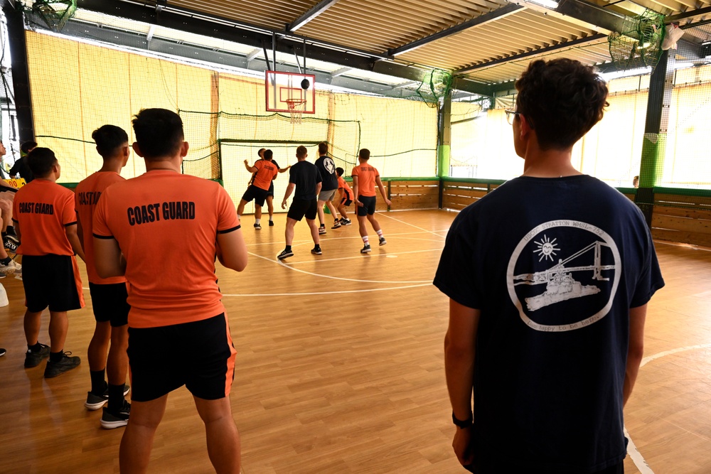 DVIDS - Images - The Legend-class U.S. Coast Guard Cutter Stratton ...
