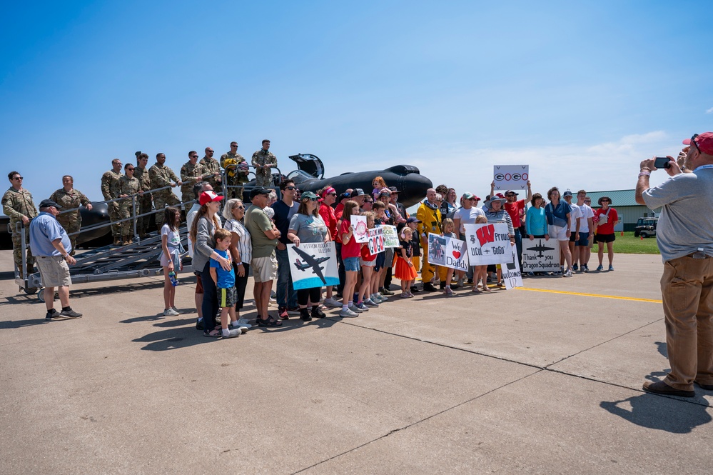 DVIDS - Images - Team Beale showcases U-2 Dragon Lady at the nation’s ...