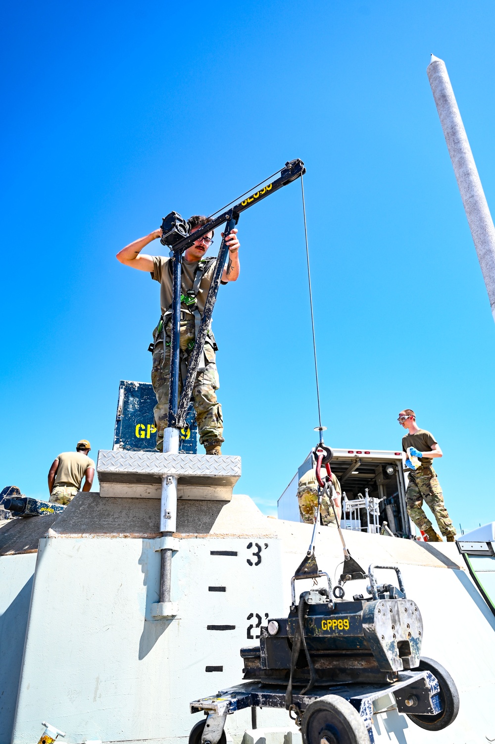 DVIDS - Images - Weapons Transfer Movement [Image 3 of 14]