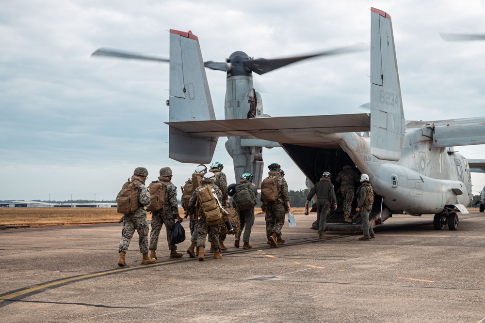 DVIDS - Images - MRF-D 25.3: Marines depart to the Philippines [Image 1 ...