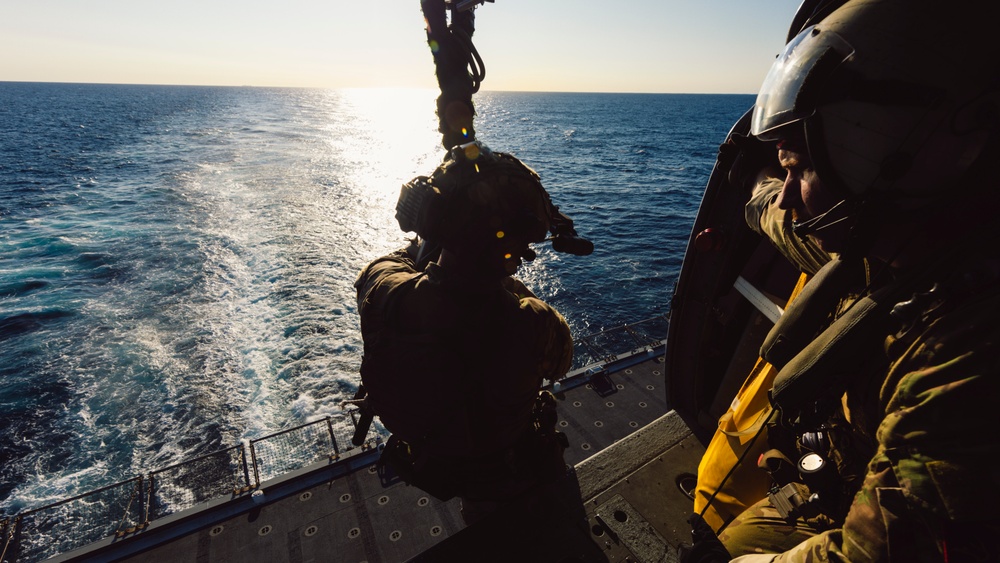DVIDS - Images - EODMU 5 and HSC-12 Conduct Fast-rope Exercises with ...