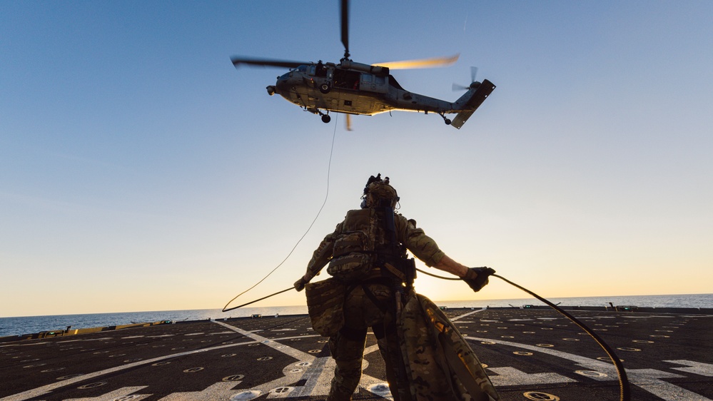 DVIDS - Images - EODMU 5 and HSC-12 Conduct Fast-rope Exercises with ...