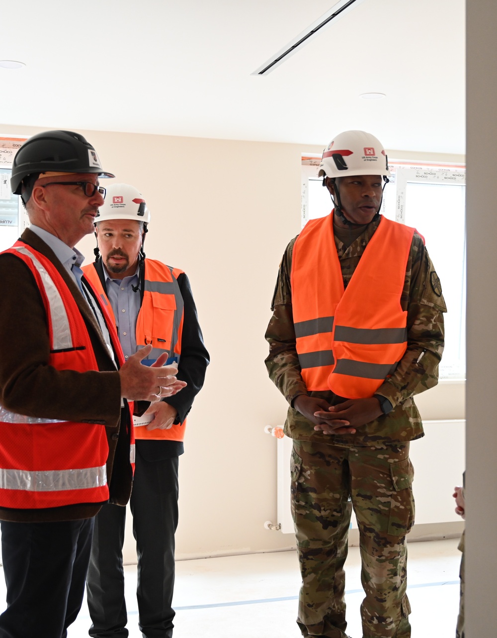 DVIDS - News - IMCOM acting commanding general tours USAG Rheinland ...