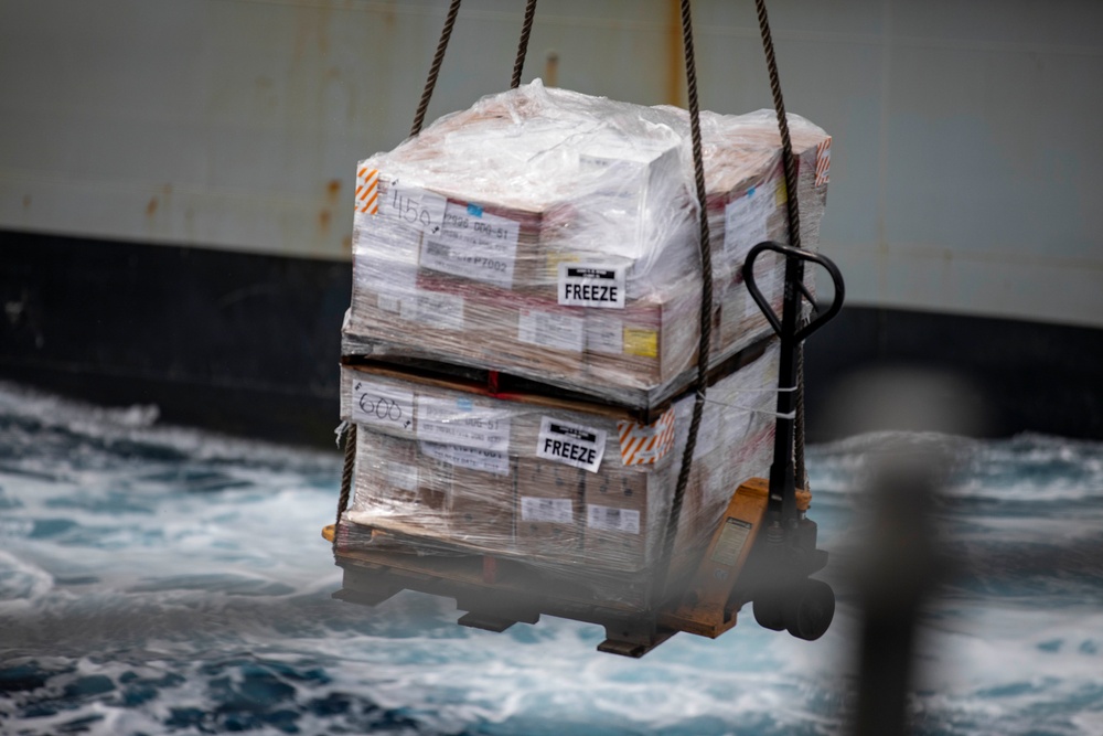 DVIDS - Images - USS Preble Conducts Underway Replenishment [Image 8 of 9]