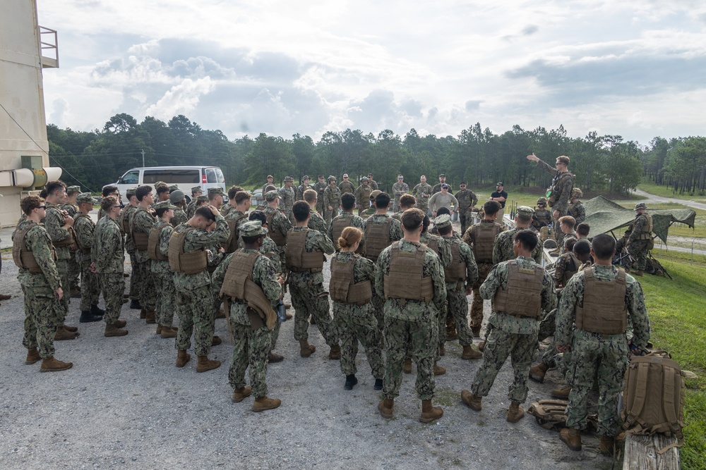 DVIDS - Images - 10th Marines Live Fire Demonstration [Image 2 of 8]