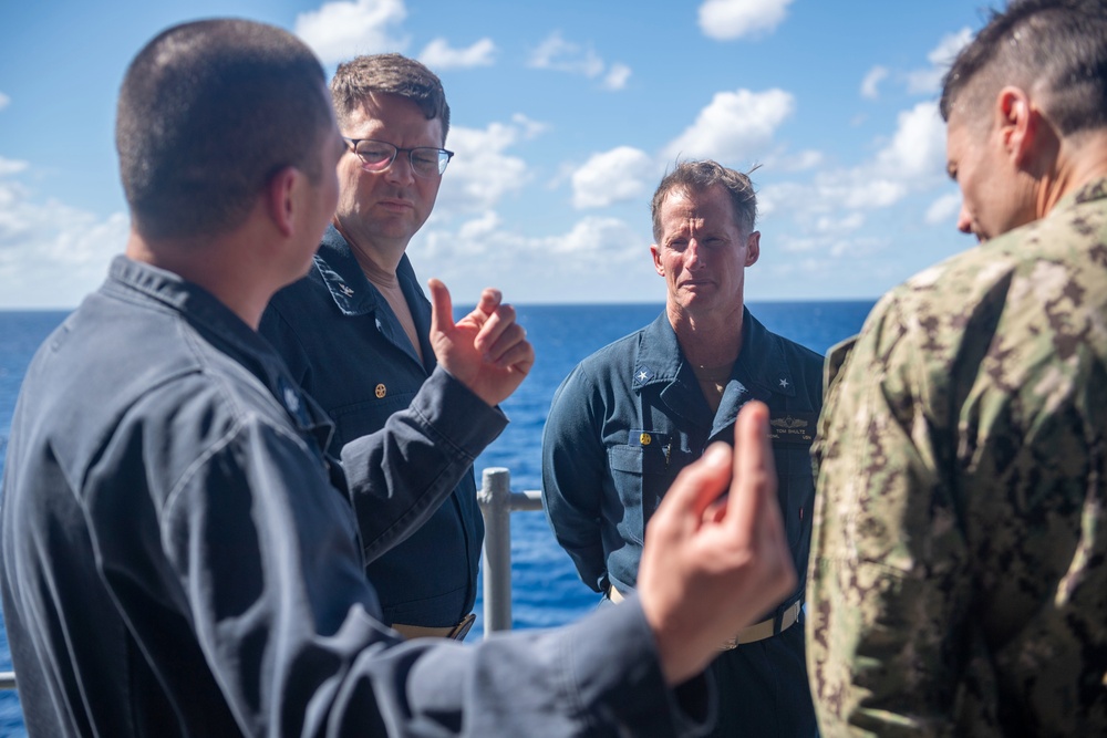 DVIDS - Images - Commander, Task Force 76, Visits Fueling at Sea ...