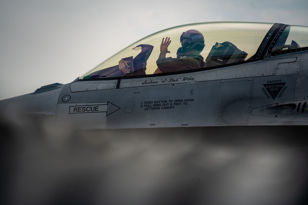 DVIDS - Images - 114th FW F-16s forge joint capability and readiness at ...