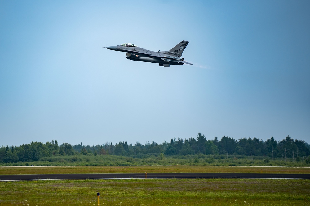 DVIDS - Images - 114th FW F-16s forge joint capability and readiness at ...