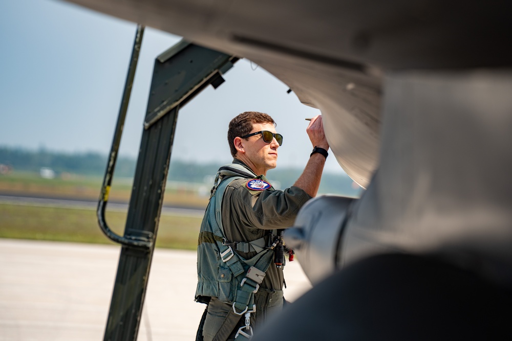 DVIDS - Images - 114th FW F-16s forge joint capability and readiness at ...