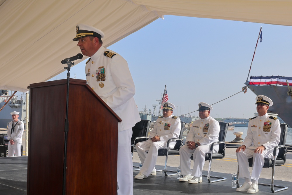 DVIDS - Images - Capt. Alexander Mamikonian gives remarks during USS Bulkeley’s (DDG 84) change ...