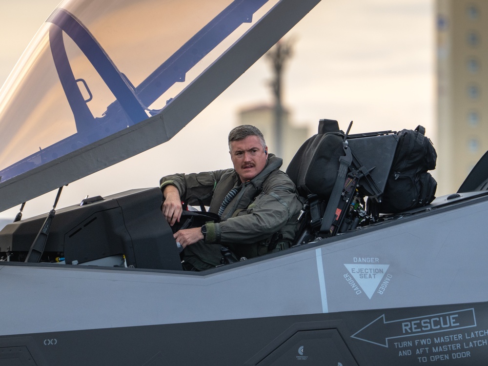 DVIDS - Images - Alabama ANG F35s depart for Bamboo Eagle 25-3 [Image 1 ...