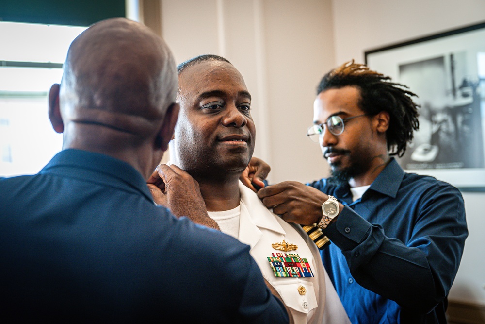 DVIDS - Images - Executive Officer of PNSY Promotion Ceremony [Image 6 ...
