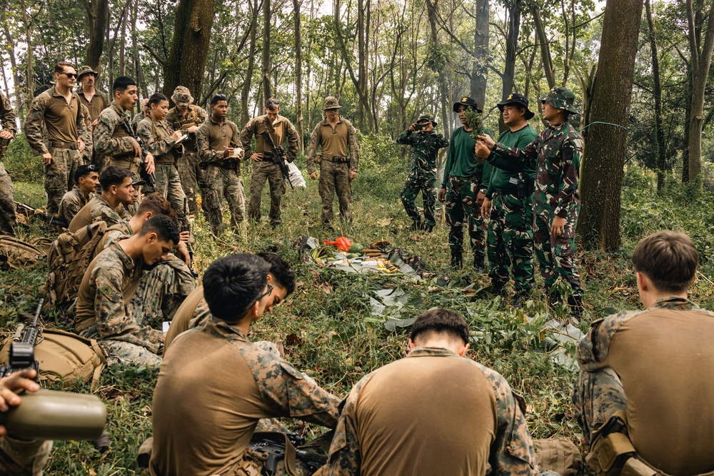 DVIDS - Images - Super Garuda Shield 25: U.S. Marines participate in ...