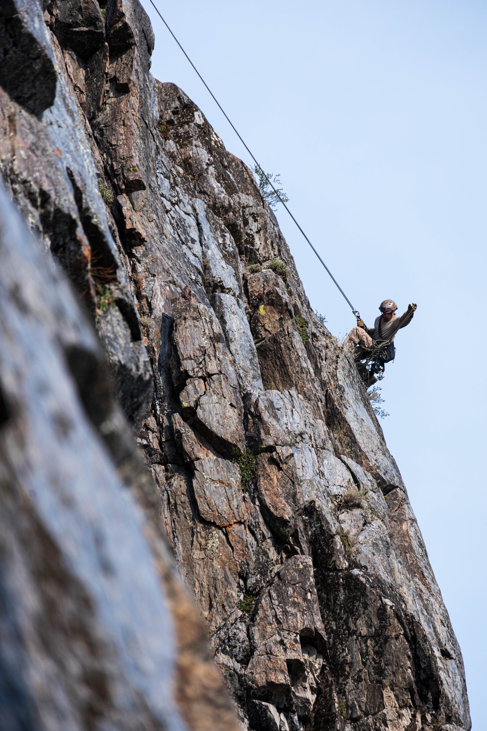 DVIDS - Images - V35 and V11 Marines conduct climbing techniques during ...