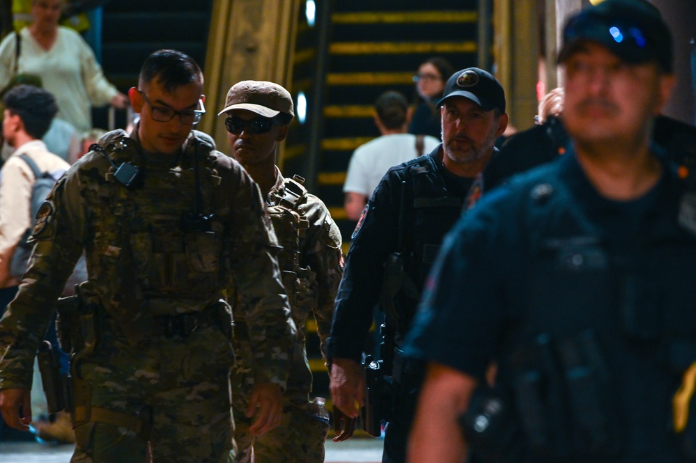 DVIDS - Images - JTF - DC patrols with Metro Transit Police partners ...