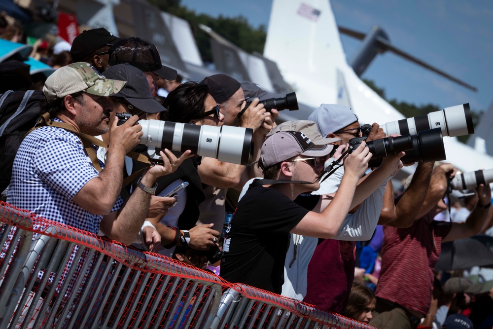 DVIDS - Images - Performers take to the sky at the 2025 Joint Base ...