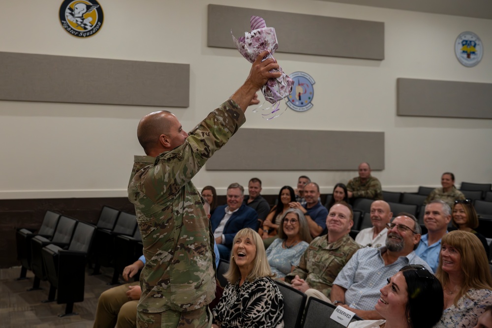 DVIDS - Images - Force Support Squadron Welcomes New Commander [Image ...