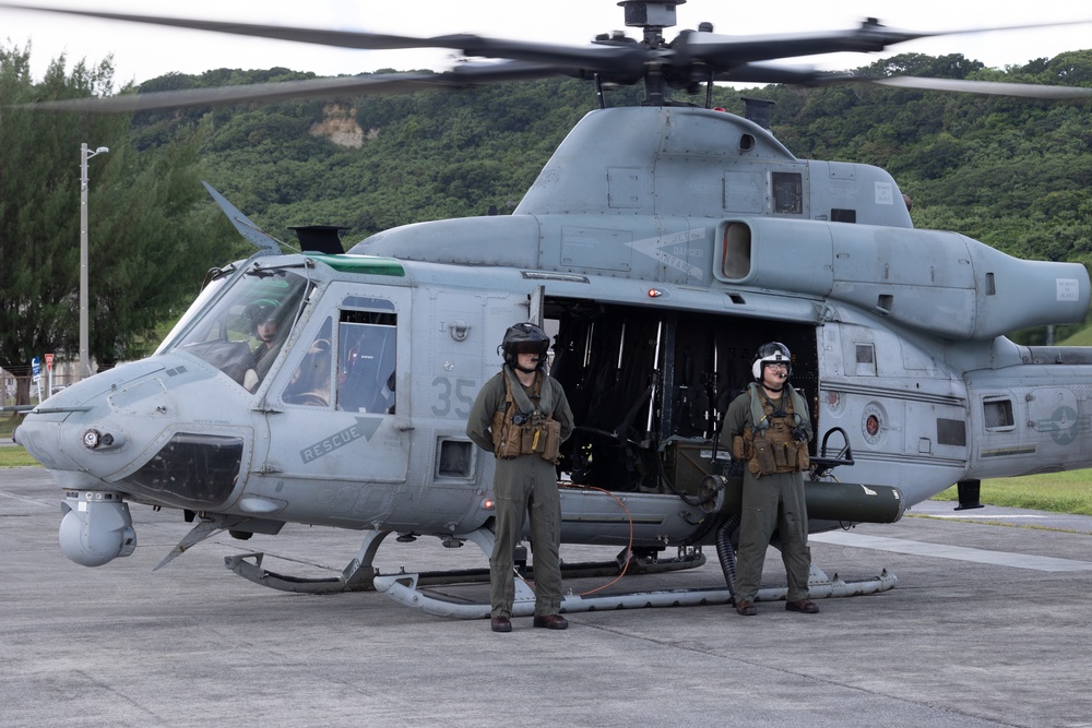DVIDS - Images - U.S. Pacific Fleet Commander visits III Marine ...