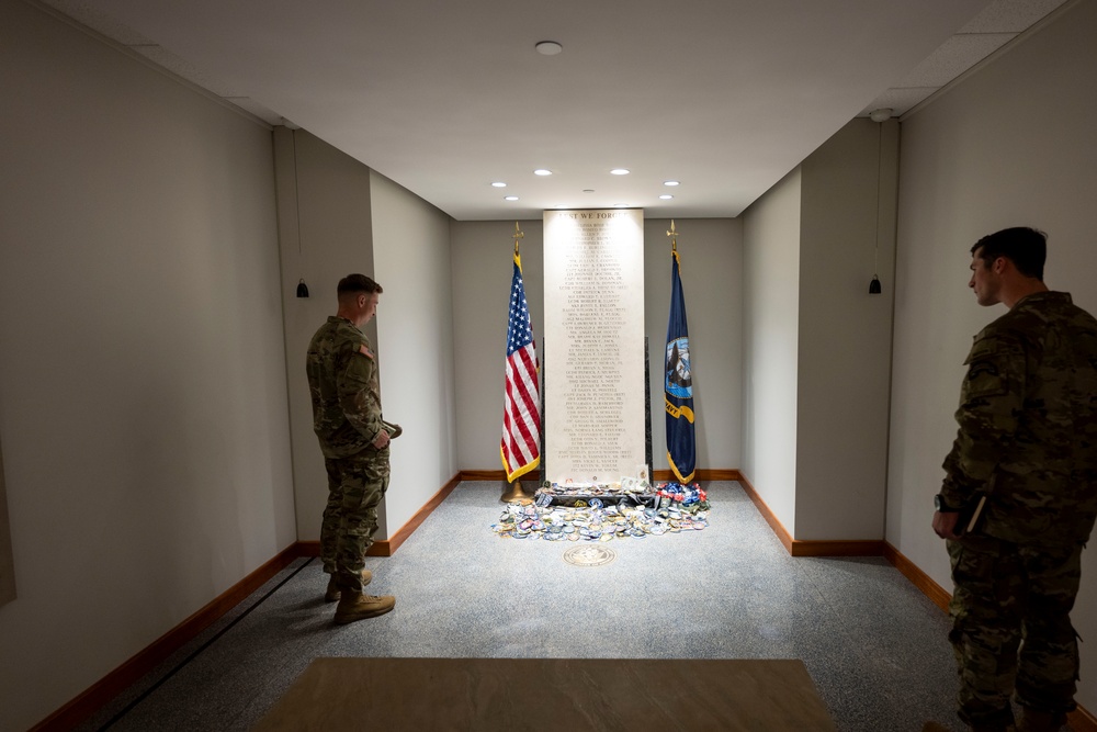 DVIDS - Images - 2025 Best Ranger Competition Winners Meet SW Hegseth ...